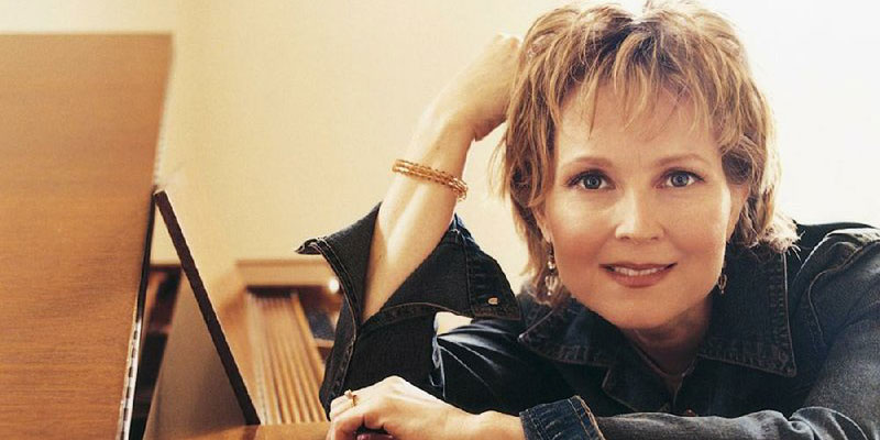 Twila Paris | Positive Encouraging K-LOVE