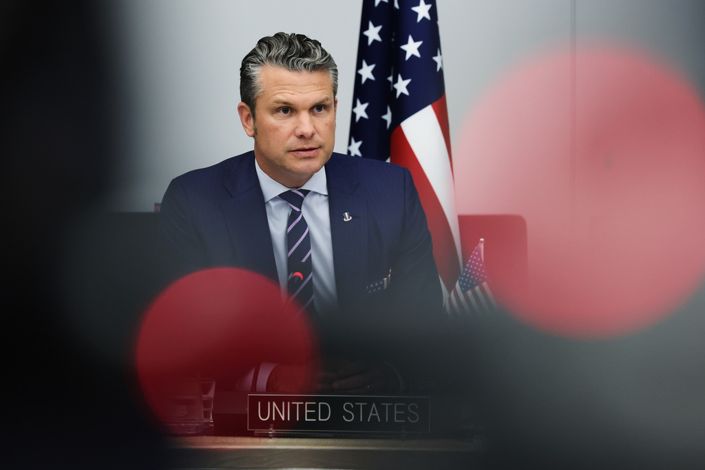 Defense Secretary's Plane Makes Emergency Landing | Positive ...