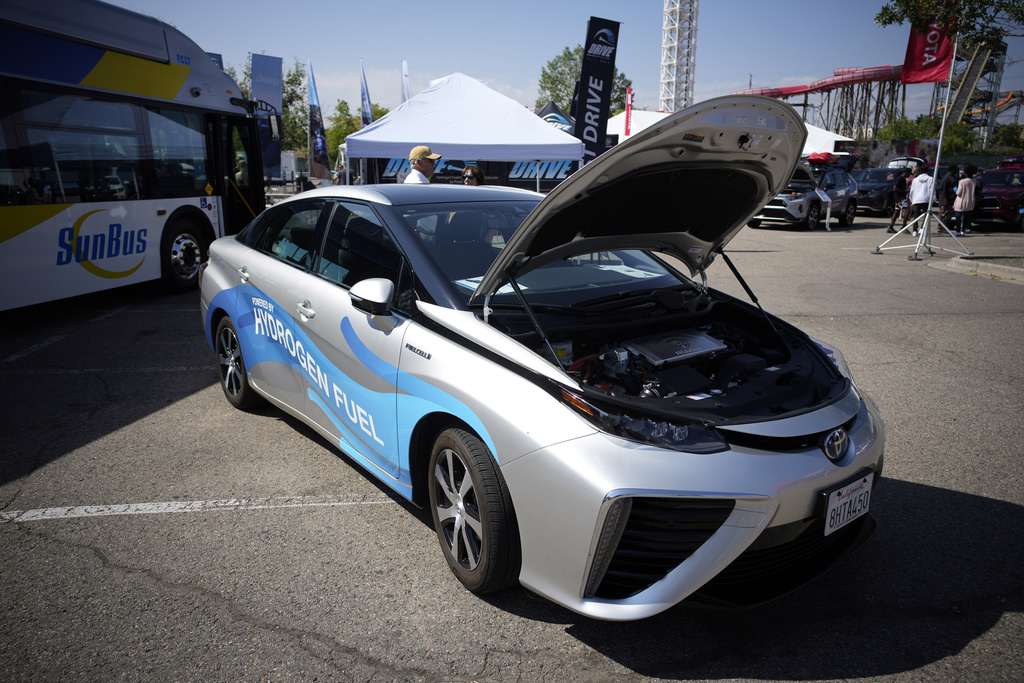 Hydrogen Powered Vehicles - Is It A Wave Of The Future? | Positive ...