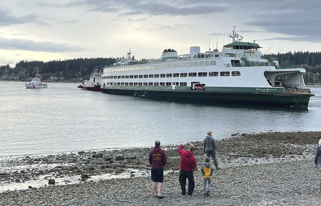 No Injuries To Report As Ferry Runs Aground Near Seattle | Positive ...