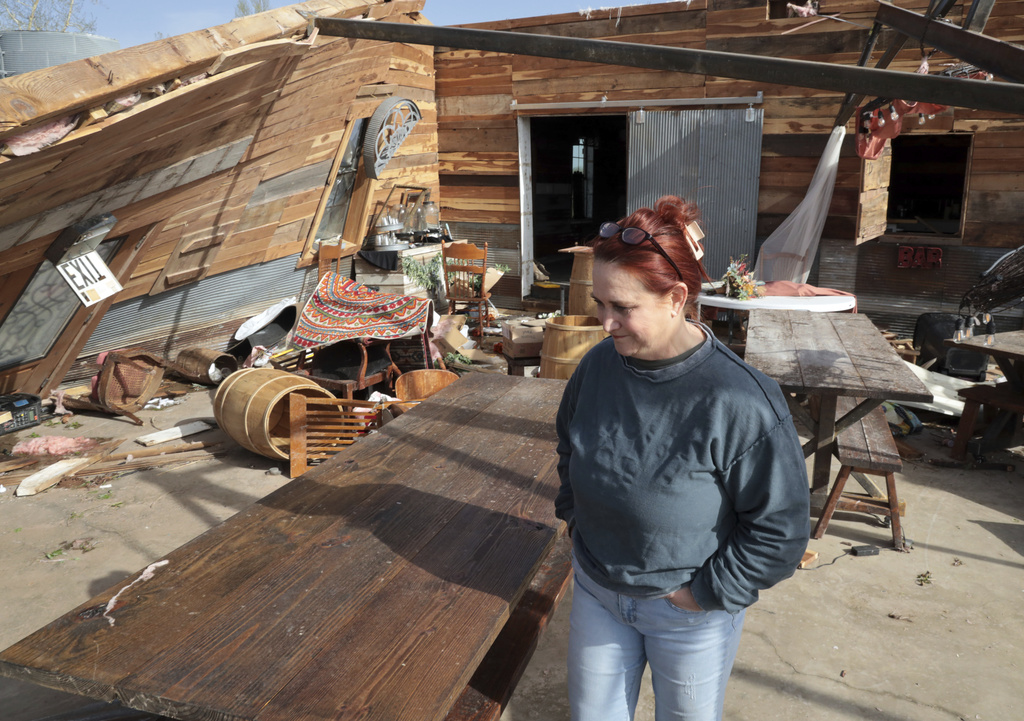 Tornadoes: 3 Lives Lost, Heavy Damage - More Storms Today. Convoy Of ...