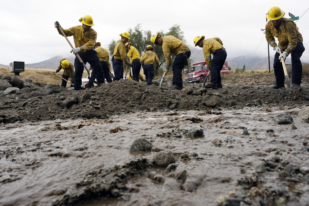 Mountain And Desert Towns Dig Out Of The Mud, Dramatic Rescues (see ...