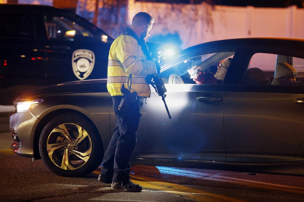 Shooter Takes The Life Of A Security Guard Before Being Shot At New ...