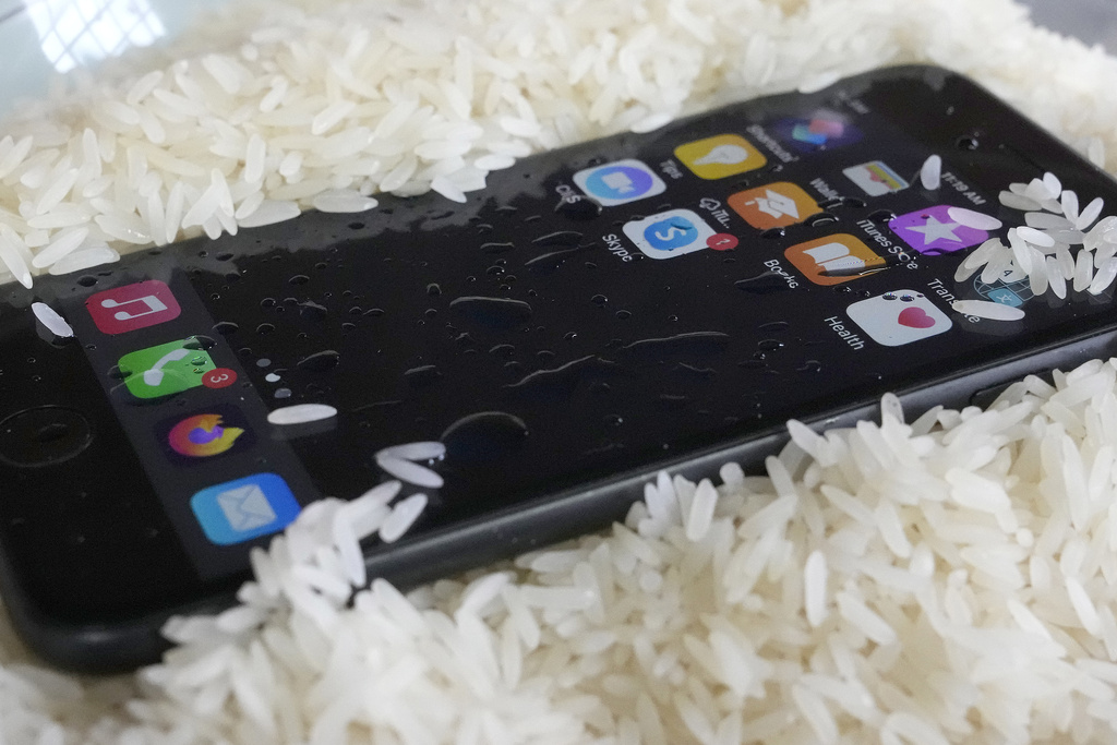 Don't Use Rice To Dry Your Phone? | Positive Encouraging K-LOVE