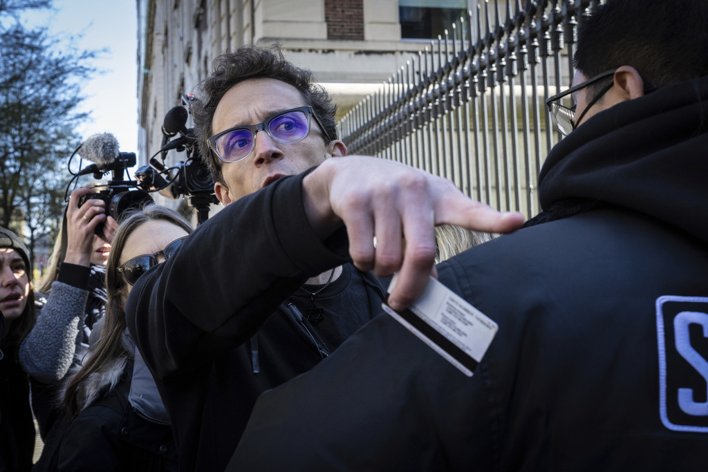 NYC's Columbia University Cancels In-Person Classes Due To Protests ...