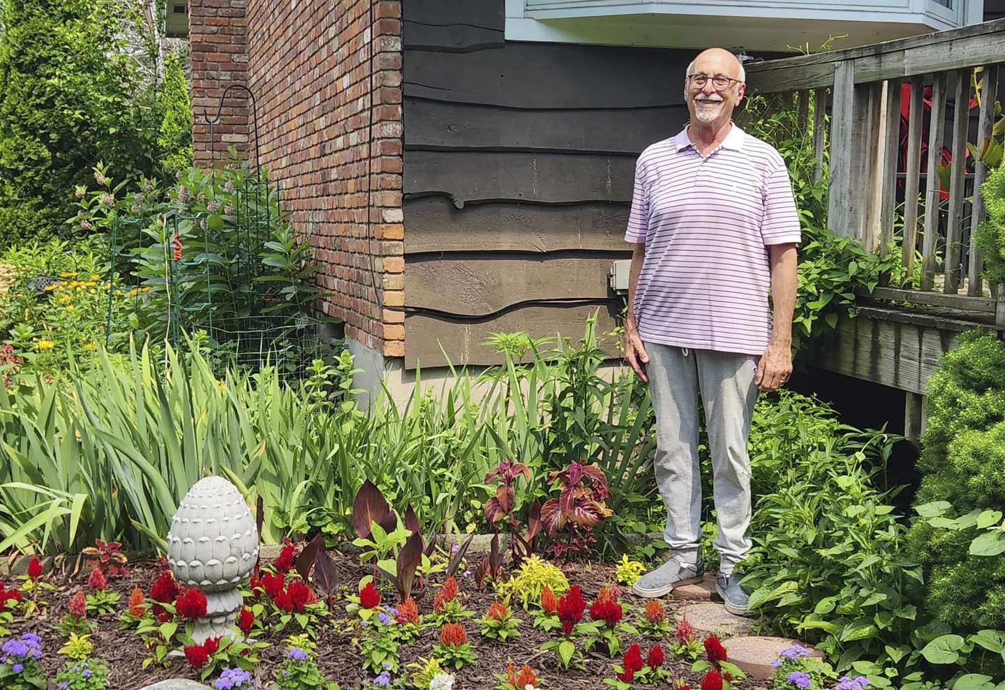 Volunteering Brings Many Health Benefits | Positive Encouraging K-LOVE