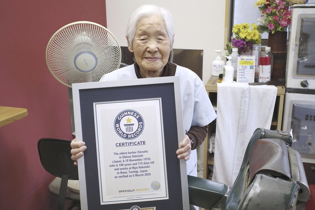 She's The Meet World's Oldest Female Barber, With Plans To Retire In 2 ...